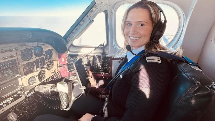 Être pilote de ligne à 22 ans! | OHdio | Radio-Canada