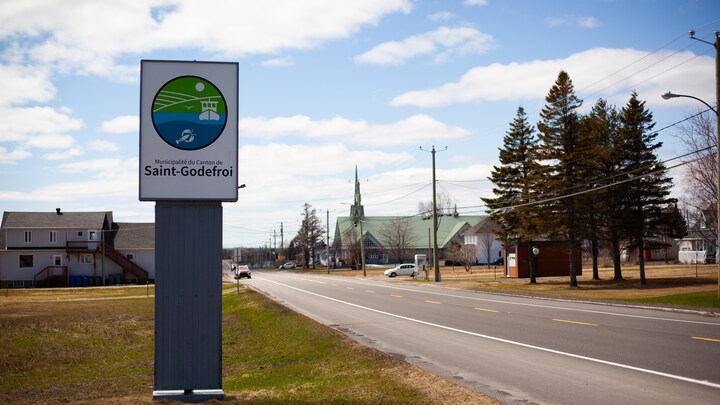 Gérard Litalien, nouveau maire de Saint-Godefroi | OHdio | Radio-Canada