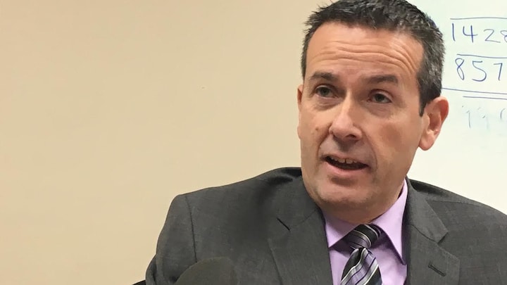 Autobus bilingues : analyse avec Serge Rousselle | OHdio | Radio-Canada