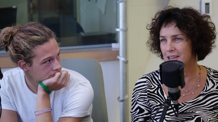Quand l’art apaise la douleur chronique des migraines | OHdio | Radio ...
