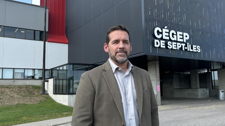 Québec surprend les cégeps de la région | OHdio | Radio-Canada