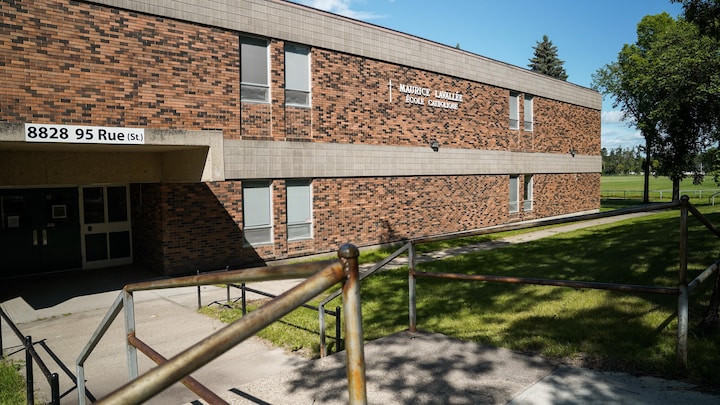 Le difficile choix entre école francophone et école anglophone | OHdio ...