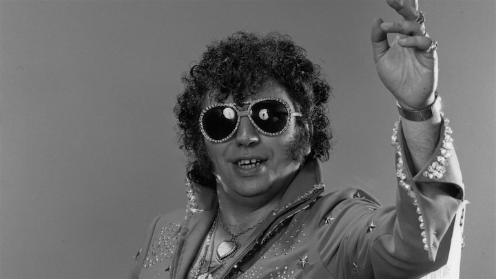 Elvis Gratton, le film satirique qui a créé un personnage culte | OHdio ...