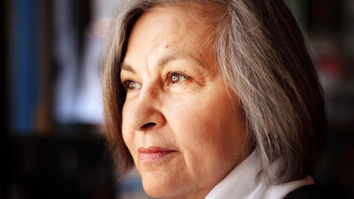 Roman Havre-Saint-Pierre : la route 138 et la famille Farhoud | OHdio | Radio-Canada