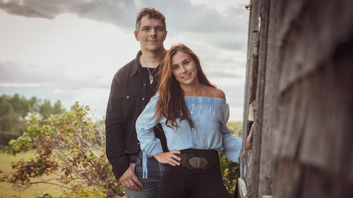 Le duo Alex & Caro à l’affiche du Réseau d’été 2025 | OHdio | Radio-Canada