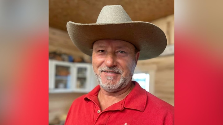 Fabriquer des selles pour chevaux à la main | OHdio | Radio-Canada