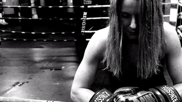 Boxeuse, entraîneuse, mère de famille : portrait d’une femme ...
