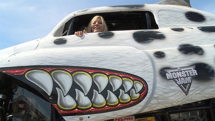 Cynthia Gauthier, pilote de Monster Truck | OHdio | Radio-Canada