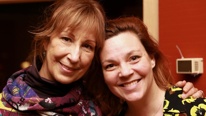 Danielle Proulx et Catherine Proulx-Lemay : accueillir une famille syrienne de 7 enfants | OHdio ...