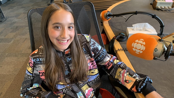 Plus de 1,6 million de vues et écoutes pour la chanson d’une jeune de ...