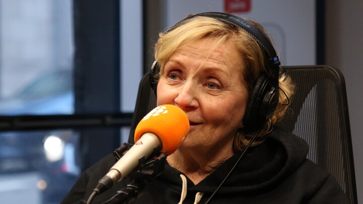 Nouvel album éponyme pour France Castel | OHdio | Radio-Canada