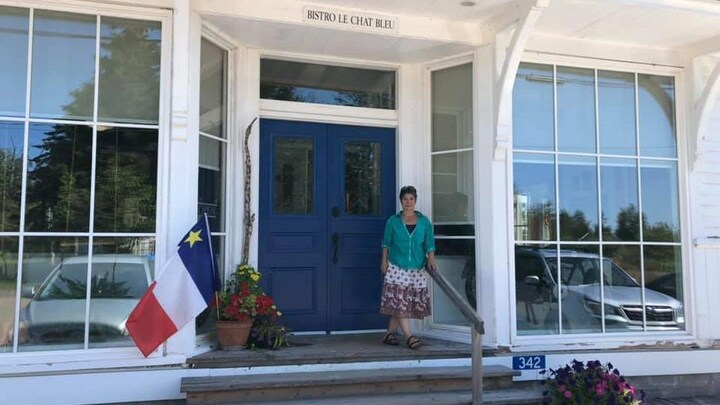 Bistro Le Chat Bleu - connaissez-vous cette perle à Baie Verte au NB ...