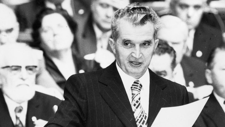 La chute de Nicolae Ceausescu, l’homme fort de la Roumanie | OHdio ...