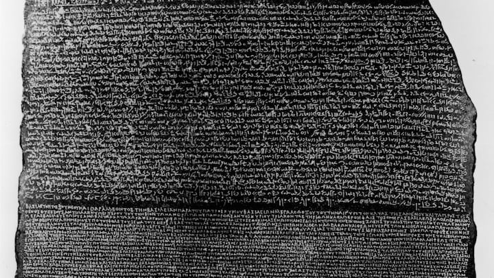 La pierre de Rosette : la clé pour comprendre l’Égypte ancienne | OHdio | Radio-Canada