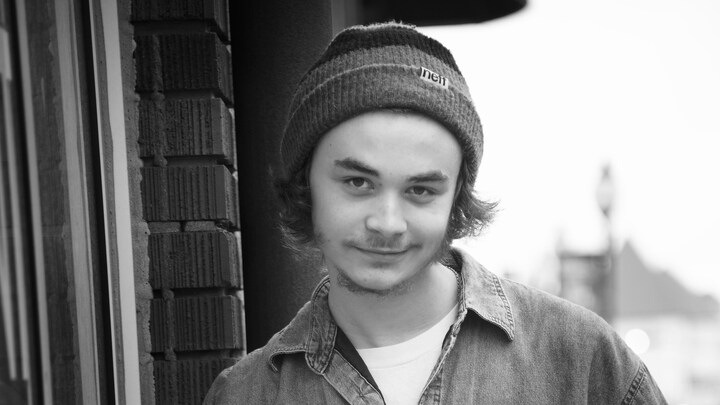 Un nouvel album et une tournée pour l’artiste émergent Jacques Surette