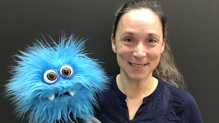 Une marionnette youtubeuse comme outil pédagogique | OHdio | Radio-Canada