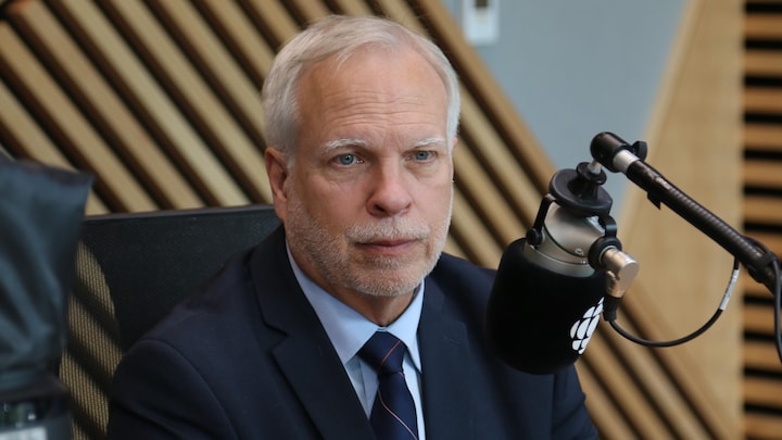 Avec le temps des Fêtes, Luc Boileau encourage les plus vulnérables à ...