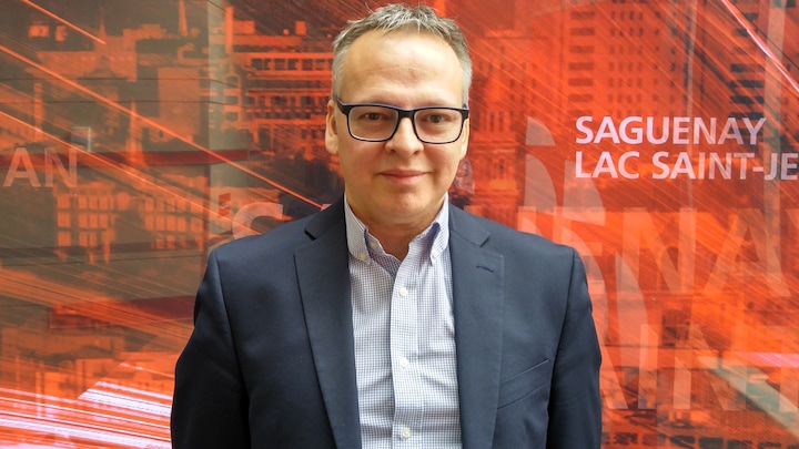 Une surface d’aluminium qui élimine les bactéries | OHdio | Radio-Canada