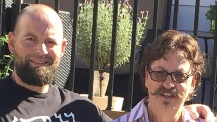 Une surprise pour la fête des Pères chez les Rivet, coiffeurs de père ...