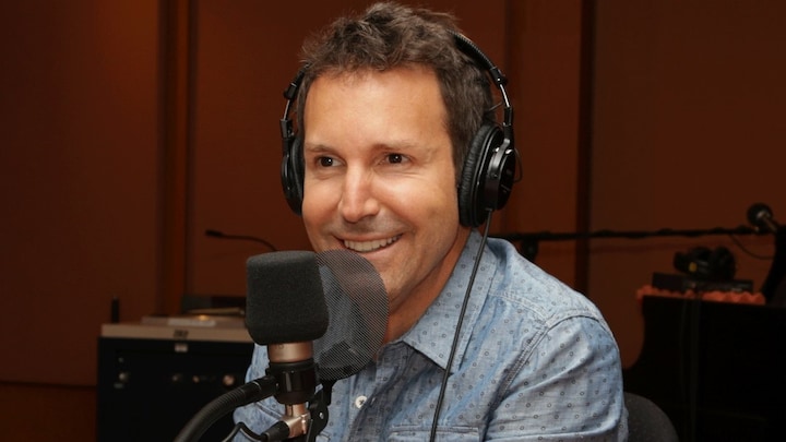 Éric Salvail : à la défense de la légèreté | OHdio | Radio-Canada