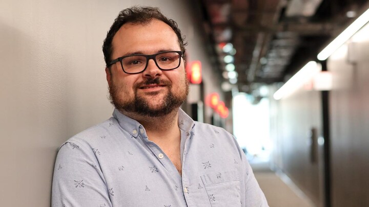 Félix Rose présente son film documentaire La bataille de Saint-Léonard ...