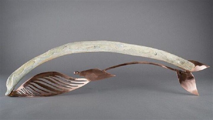 Journée internationale de la baleine : Claude Bourque, sculpteur d’os ...