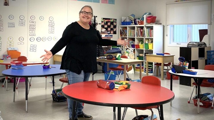Visite d'une école déconfinée : « L’enveloppe a beaucoup changé ...