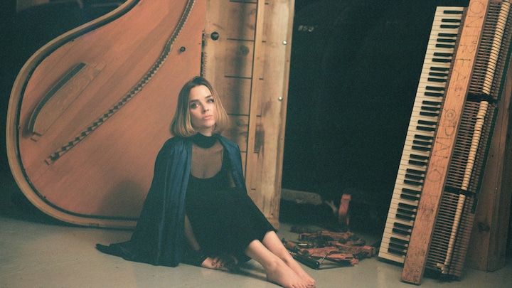 Le piano et le torrent, l’album-refuge de Viviane Audet | OHdio | Radio ...