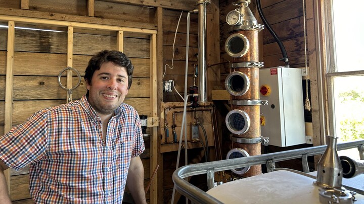 De grange à distillerie, le projet passionnant de Daniel Surette ...