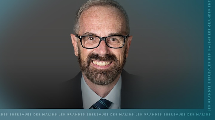 Le conseiller linguistique Guy Bertrand, entre l’art et les langues ...