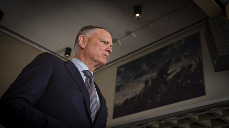 Ottawa souhaite donner un « électrochoc » militaro-industriel au Canada ...