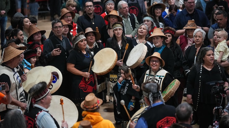 Canada recognizes Aboriginal title over Haida Gwaii in historic ...