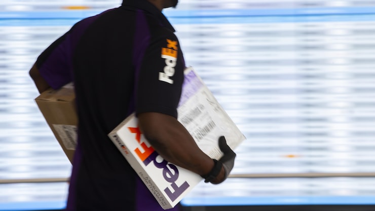 As Canada Post strike drags on, frustration mounts over ’prohibitive ...