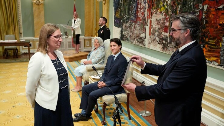 Trudeau overhauls his cabinet, drops 7 ministers and shuffles most ...