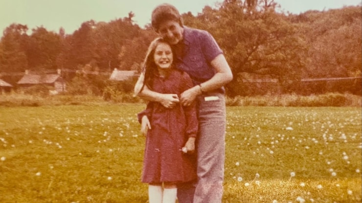 Travel nightmares leave frustrated Canadian permanent residents in debt ...