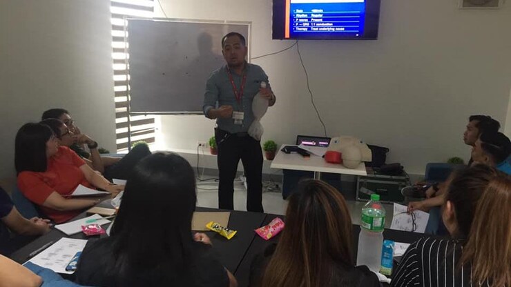 [Report] Filipino IENs in Ontario want to help fight the pandemic, but ...