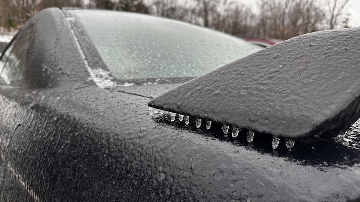 Tormenta de hielo: cerca de 35.000 hogares sin electricidad en Ontario ...
