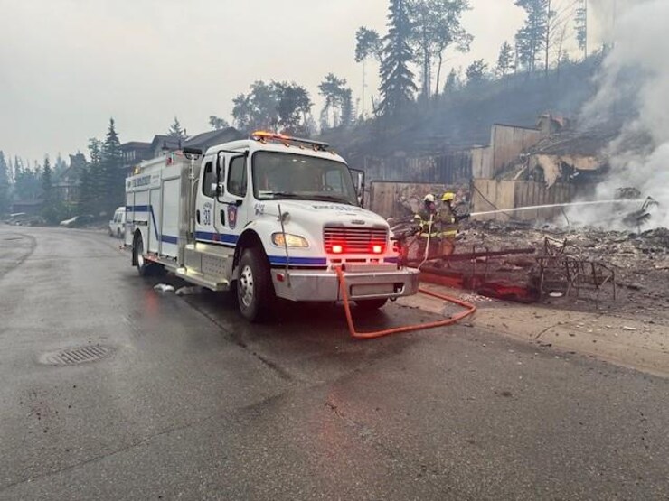 Buildings in Jasper in ashes after ’monster’ wildfire rips through ...