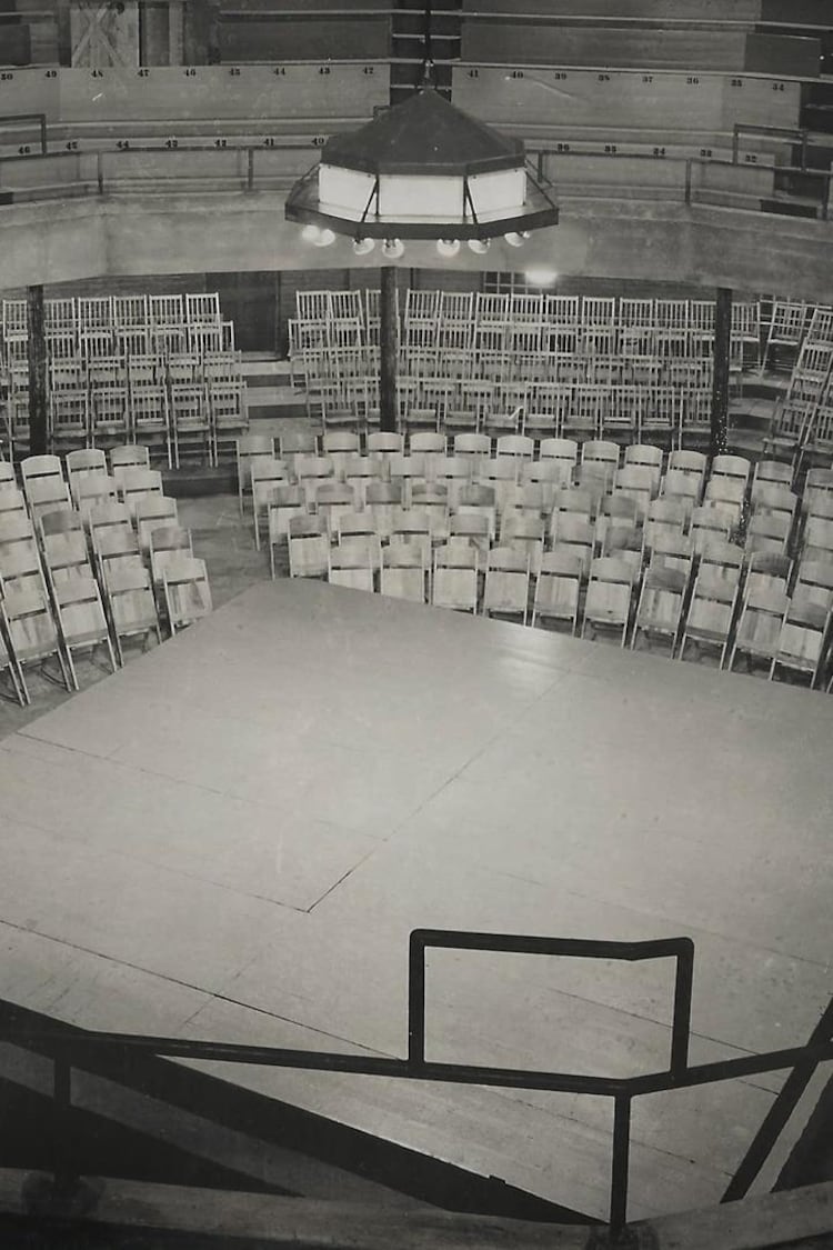 Les soirées survoltées de La Tour | Radio-Canada