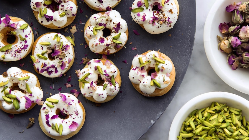 Mini-beignes à l’orange, crème au chocolat blanc | Mordu