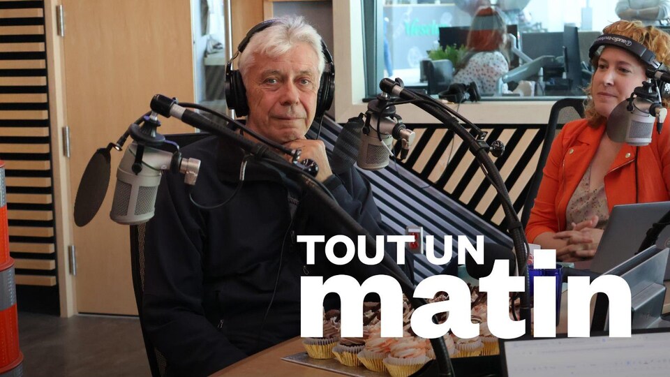 Entrevue et hommage à Yves Désautels qui part à la retraite