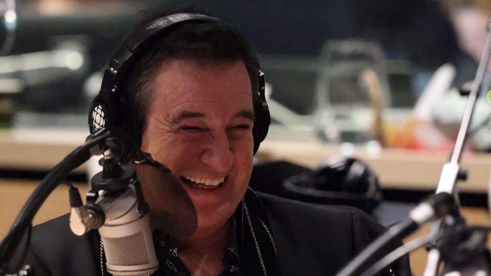 René Simard souhaite un jour raconter « la vraie histoire du petit Simard