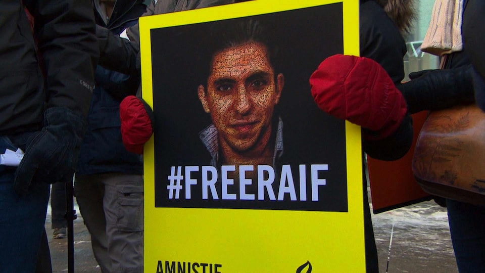 2022, une année de soulagement pour Raif Badawi? | Radio-Canada.ca