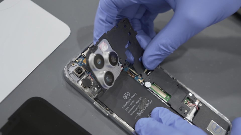 Attention aux faux iPhone vendus sur Internet | Radio-Canada.ca