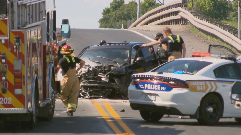 Violent accident de la route à Lévis | Radio-Canada.ca Violent accident de la route à Lévis | Radio-Canada.ca