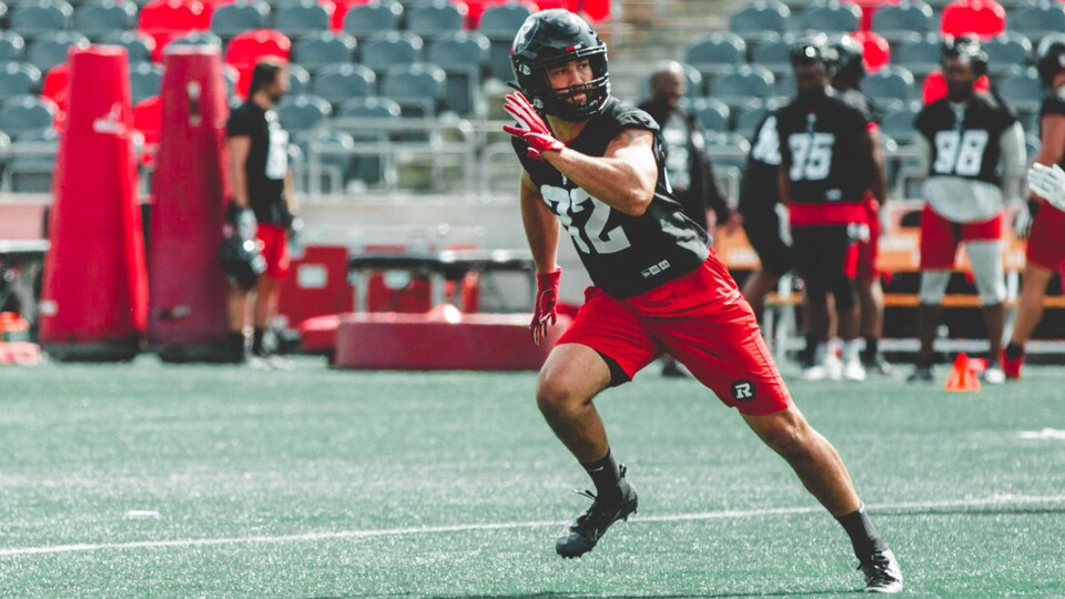 Adam Auclair s’attire les éloges avec le Rouge et Noir d’Ottawa | Radio ...