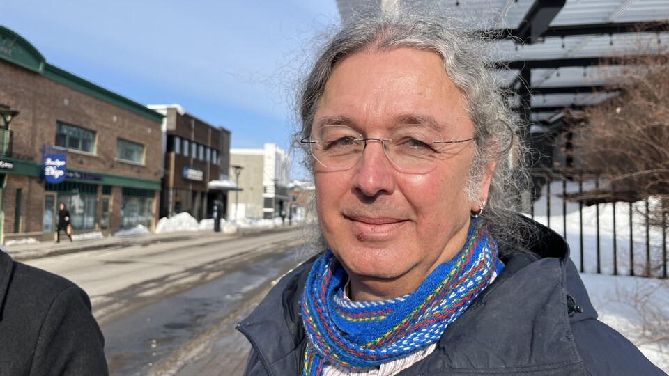 Alain Dion quitte la présidence du Parti Québécois à Rimouski