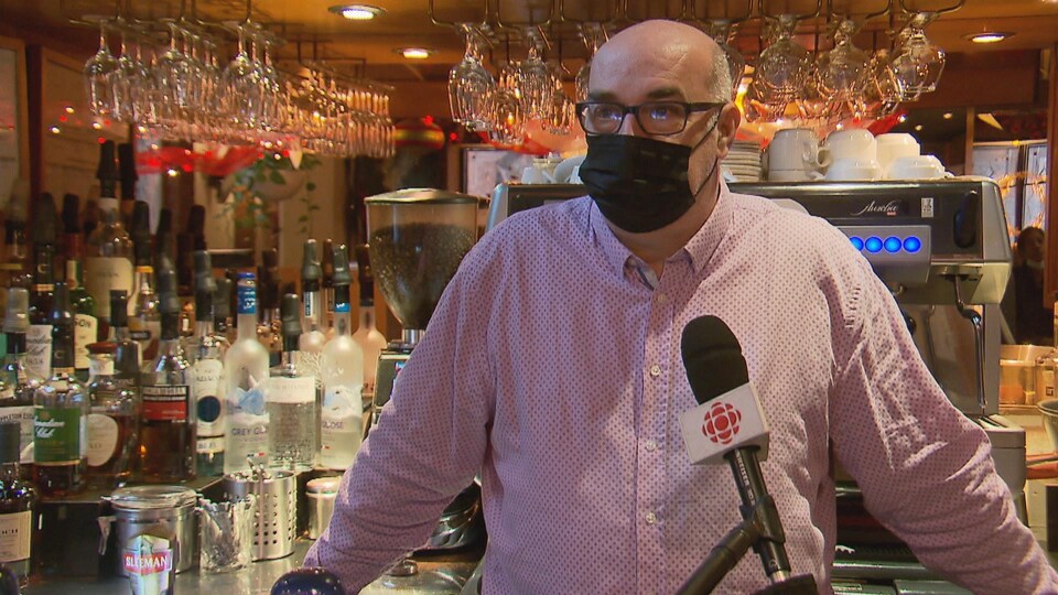Les restrictions sanitaires pèsent lourd sur le moral des Québécois ...