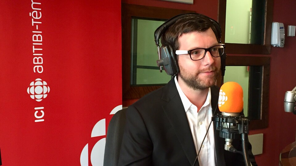 Le chef du Parti vert du Québec en tournée dans la région