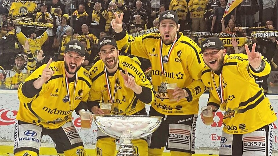 L'équipe du hockeyeur matapédien Alexandre Mallette est sacrée ...